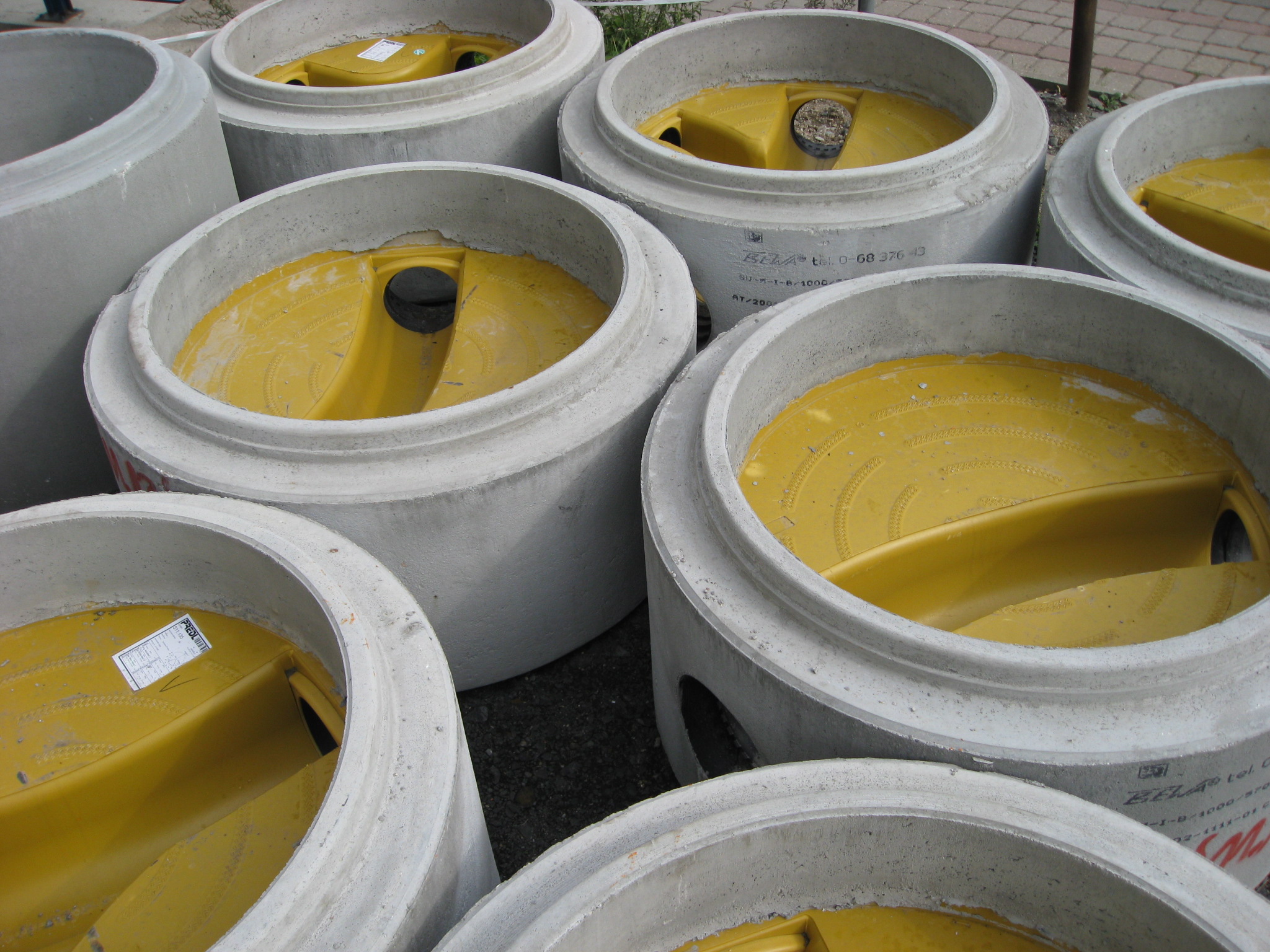 Manhole Base-Liners